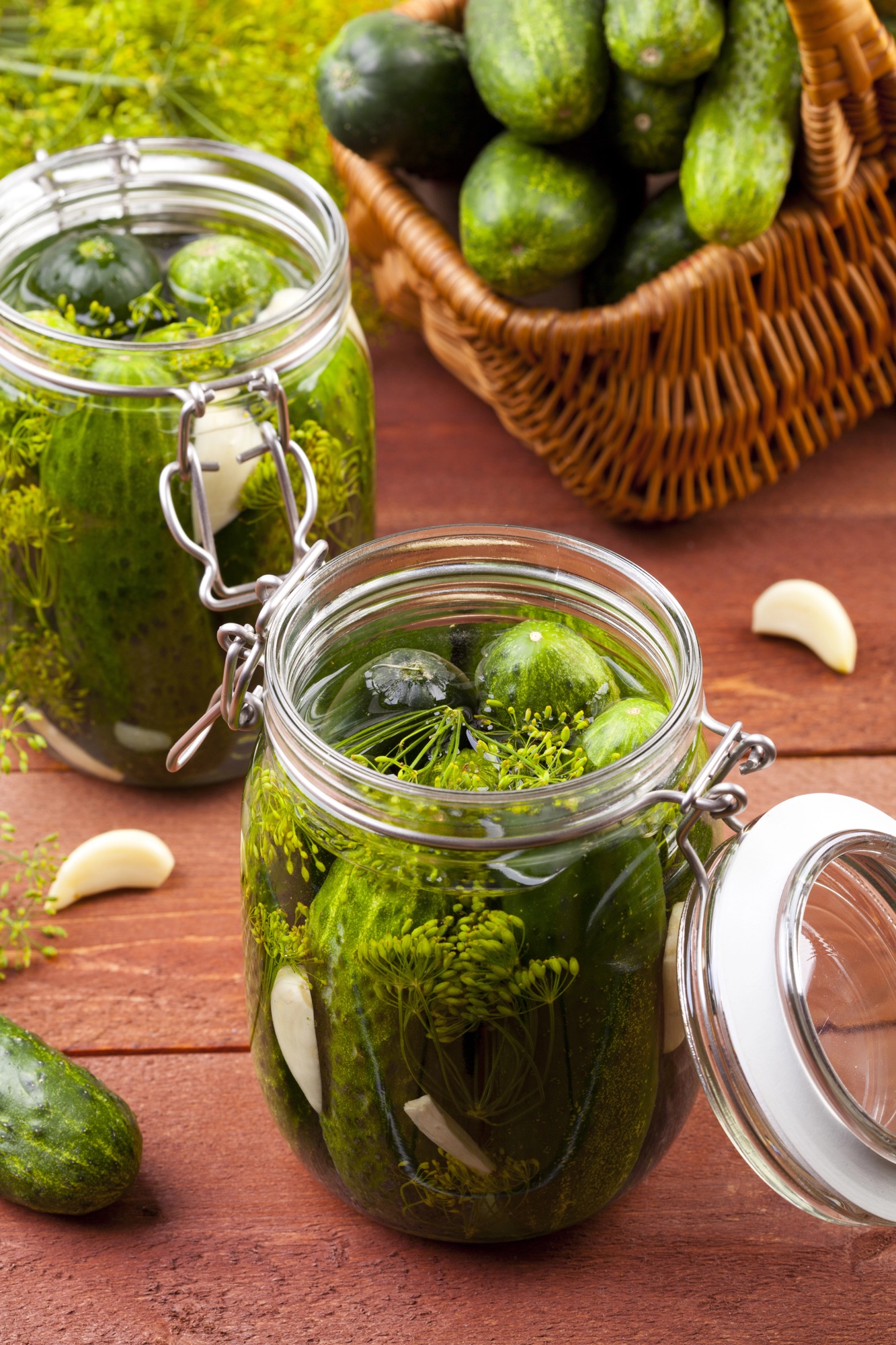 How To Make Homemade Dill Pickles - Naturally Jamie